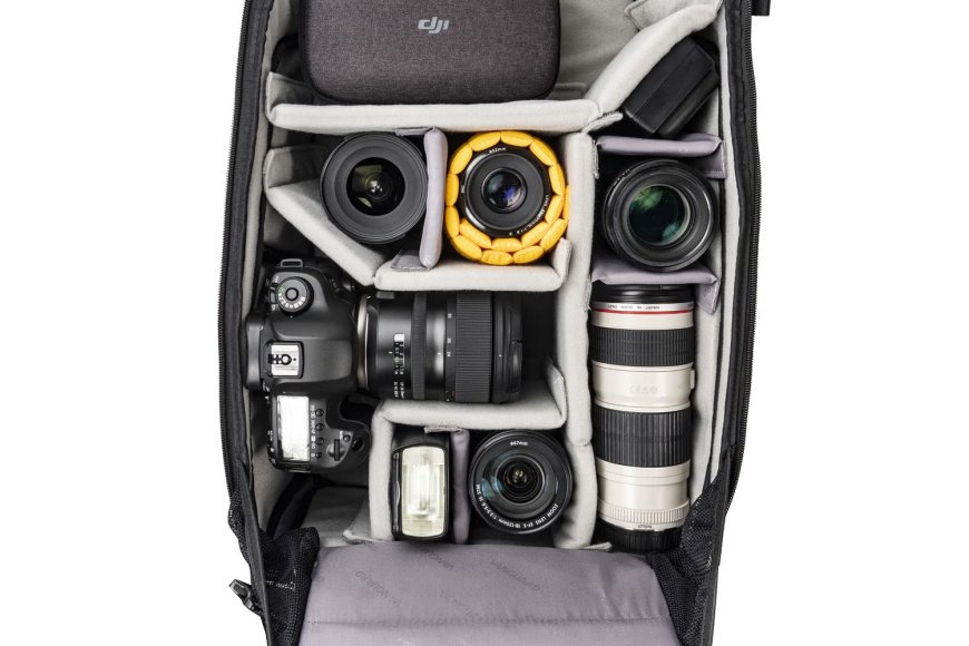 బెస్ట్ క్వాలిటీ తో వేంగార్డ్ కెమెరా బ్యాగ్ - PhotoSpot- News Magazine